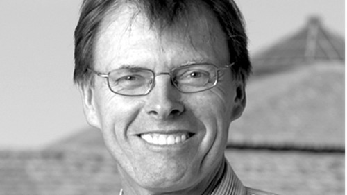 Welcome to the new member of our Scientific Committee: Prof. IAN HODDER